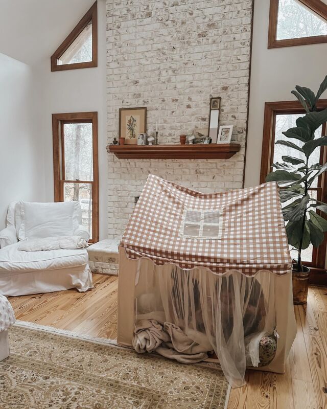 little daily glimpses - Olive June